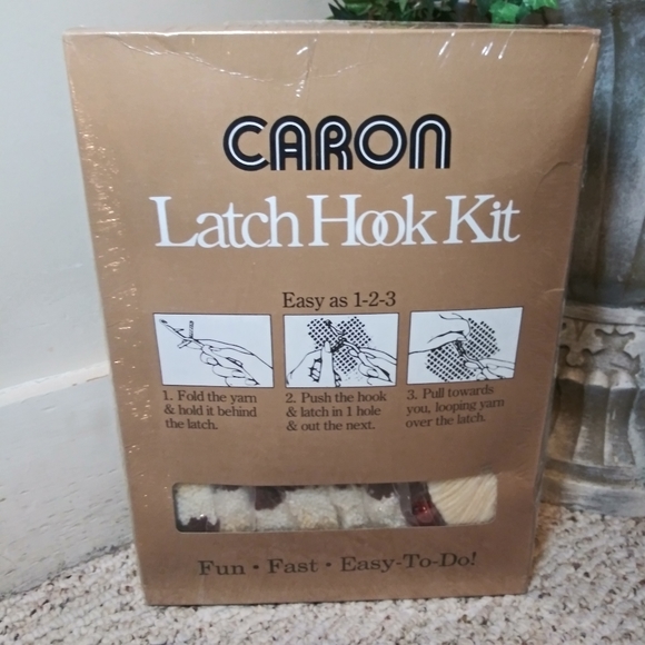 Vintage | Accents | Vintage 978 Caron Hush Puppies Basset Hound Latch ...